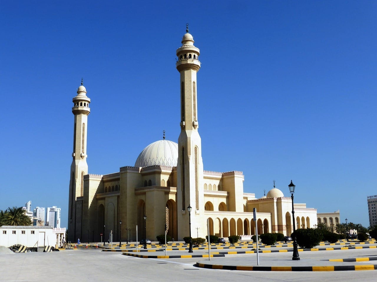 17 Breathtaking Facts About Bahrain - Fact City
