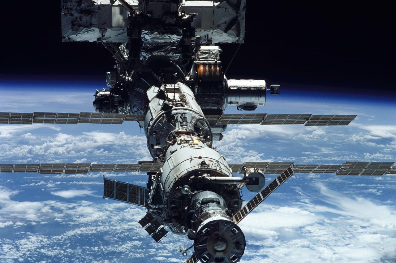 21 Facts About The International Space Station | Fact City