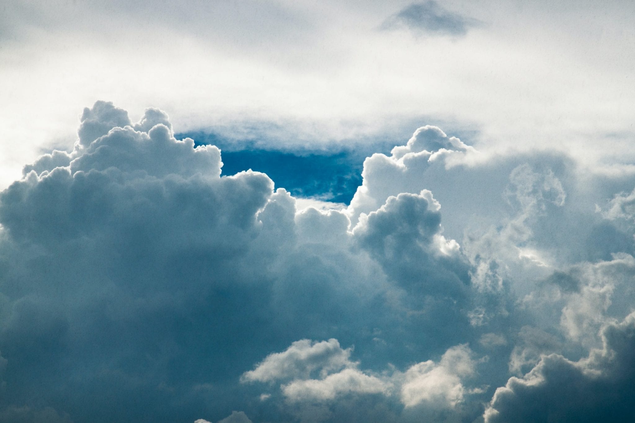 10 Curious Facts about Clouds - Fact City