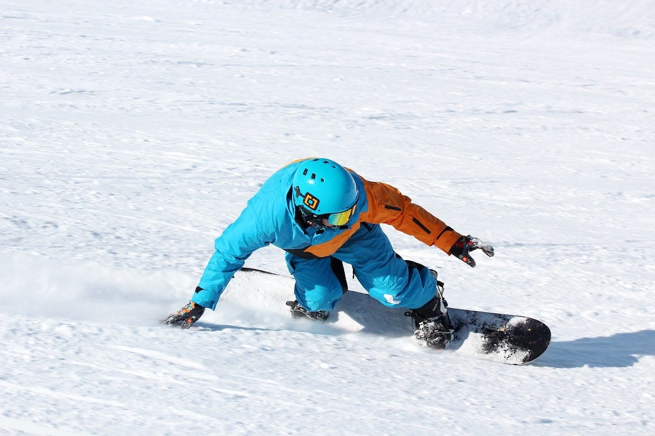 21 Sensational Facts About Snowboarding - Fact City