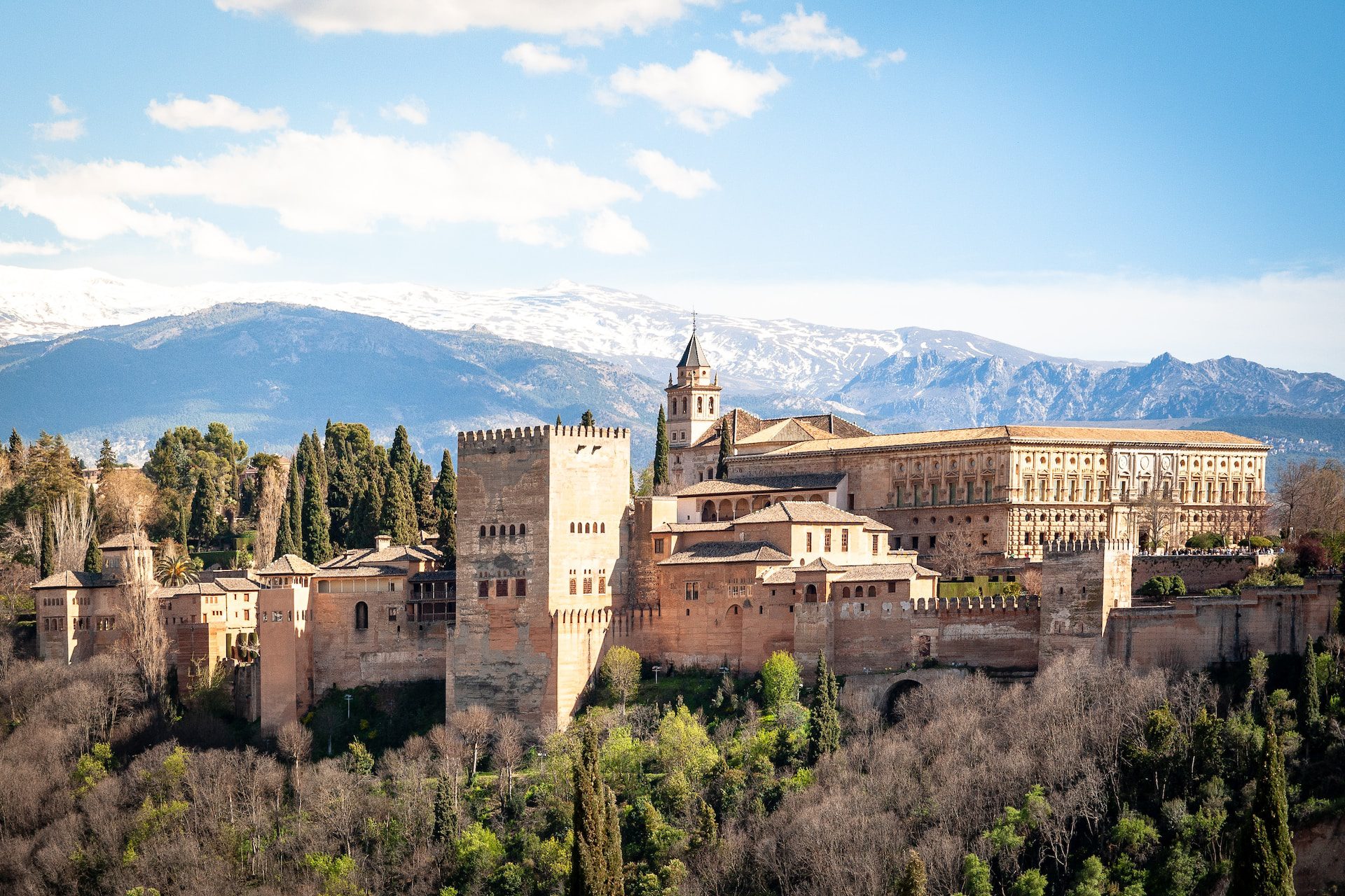 10 Astounding Facts about Alhambra - Fact City